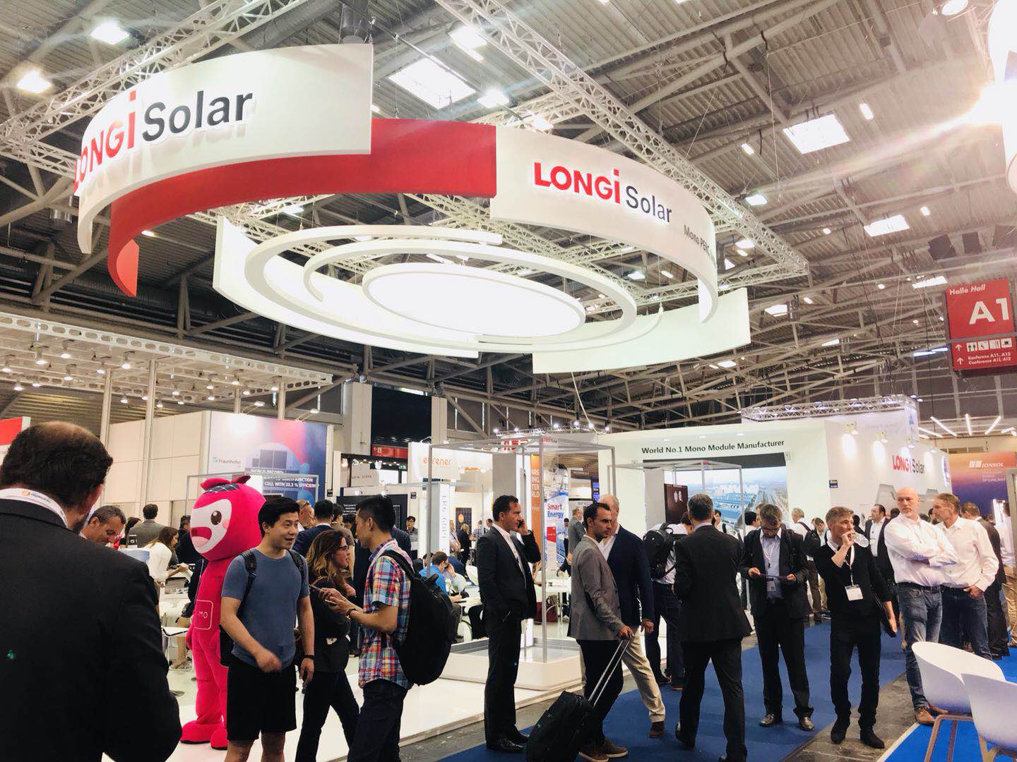 LONGi-LONGi Solar presents ”Best LCOE Solution“ in 2018 Intersolar Europe