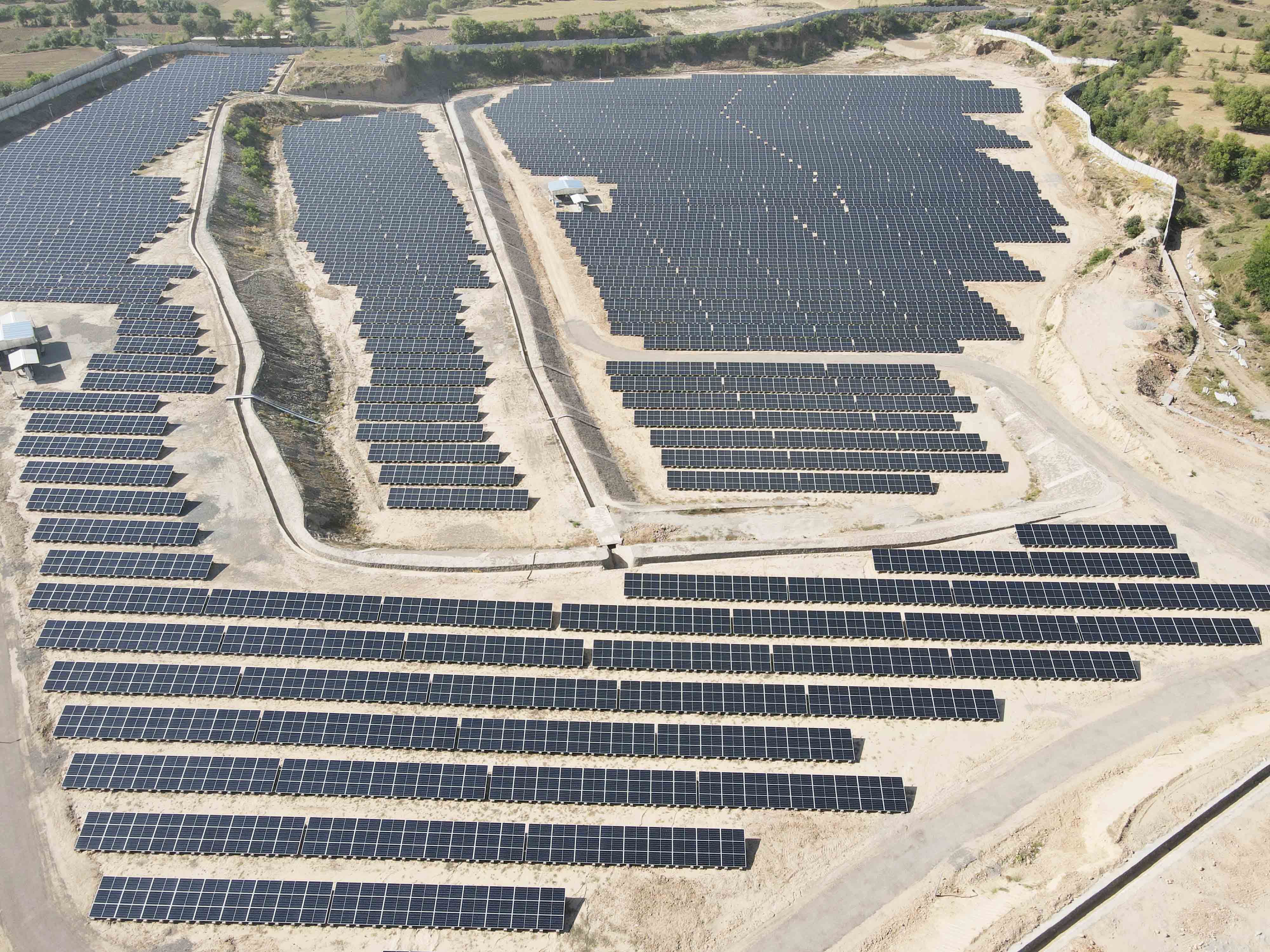 LONGi Bestway Cement Plant Phase IV 6.44MW Ground-mounted Power Station ...